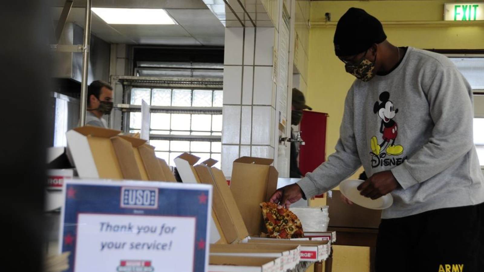USO Bavaria, AAFES and Hunts Brothers Pizza • USO Bavaria